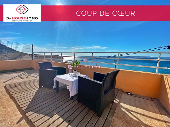 Maison à vendre - Marseille e , Montredon - 5 pièces - 3 chambres