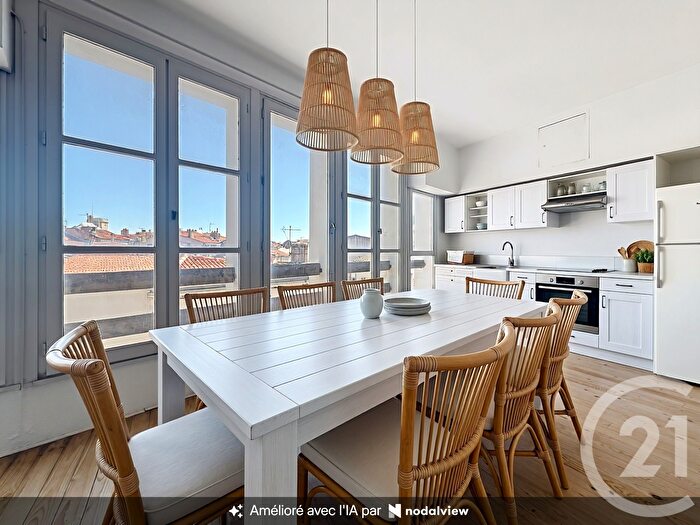 Appartement 4 pièces à vendre - La Rochelle, Centre-ville, Vieux-port, Marché