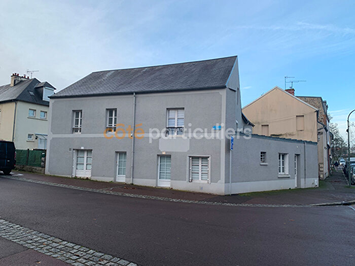 Maison à vendre - Coutances - 8 pièces - 5 chambres