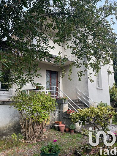 Maison à vendre - Sainte-Foy-la-Grande - 5 pièces - 4 chambres