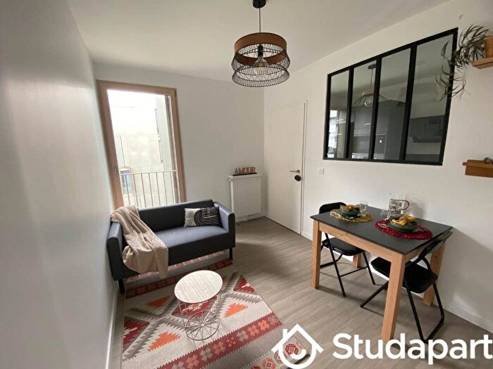 Appartement à louer - République-Université, Nanterre - 1 pièce - 3 chambres