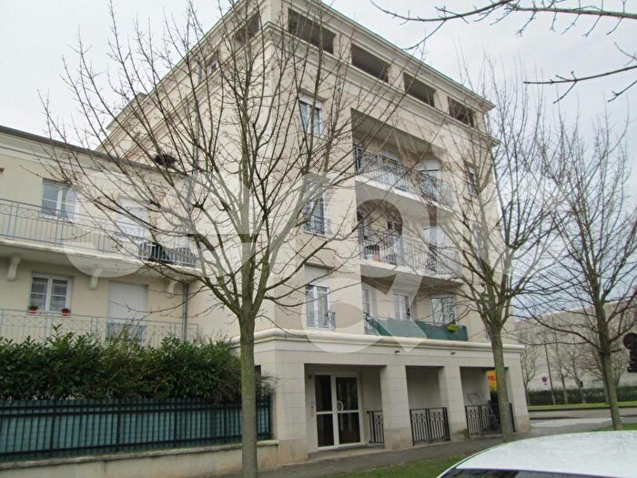 Appartement à louer - Bussy-Saint-Georges, Clos, Tillet, Génitoy, Golf - 3 pièces - 2 chambres
