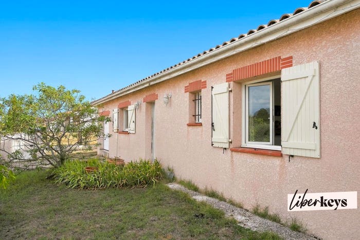 Maison 4 pièces à vendre à Bérat