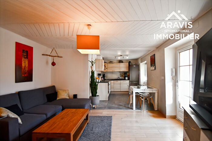 Appartement à vendre - Annecy, Centre-ville, Vieille ville, Marquisats - 3 pièces - 2 chambres