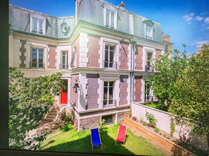 Maison à louer - Guyot-de Gaulle, Bois-Colombes - 6 pièces - 4 chambres