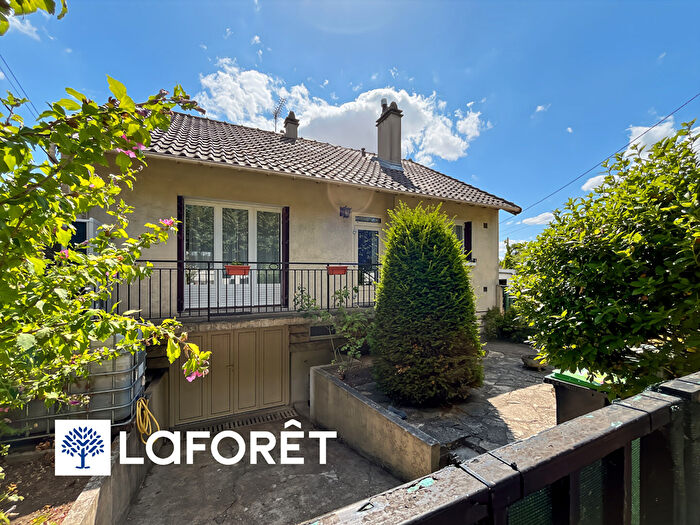 Maison 6 pièces à Viry-Châtillon, Le Plateau, à vendre