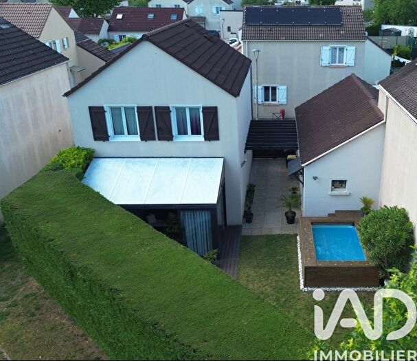 Maison 4 pièces à vendre à Vert-Saint-Denis