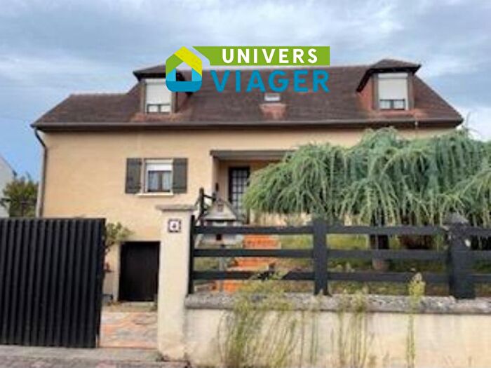 Maison à vendre - Yzeure, Centre-ville - 6 pièces - 5 chambres