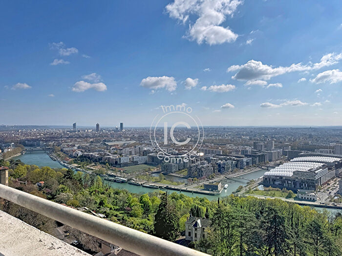 Appartement à vendre - Sainte-Foy-lès-Lyon, Centre-ville - 5 pièces - 3 chambres