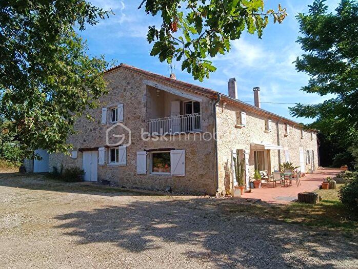 Maison 16 pièces à vendre à Auvillar