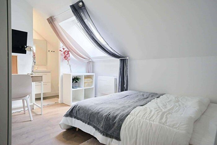 Appartement à louer - Petit Saint Jean, Amiens - 1 pièce