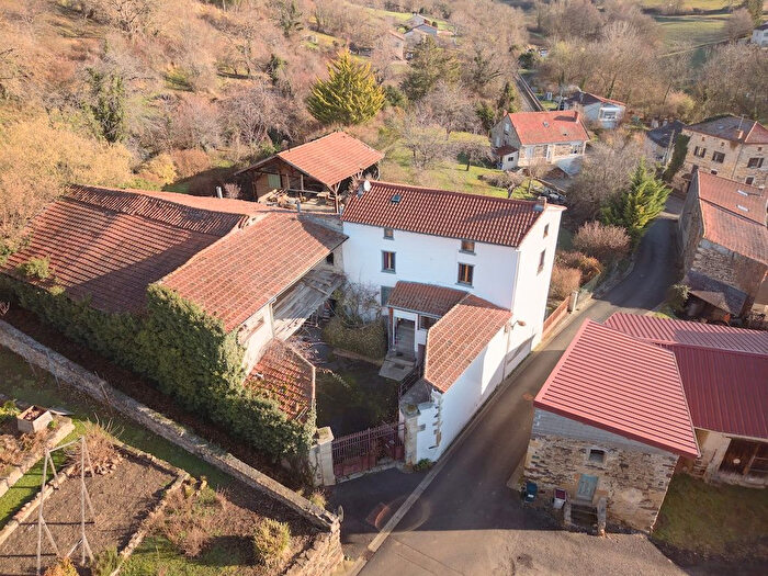 Maison à vendre - Laps - 7 pièces - 3 chambres