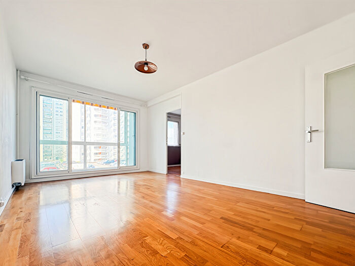 Appartement à vendre - Quartiers Sud-Est, Italie - 4 pièces