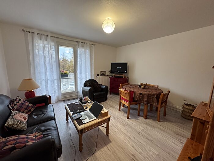 Appartement à vendre - Gagny, Parc Carette - 3 pièces - 2 chambres