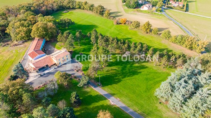 Maison à vendre - Montastruc-la-Conseillère - 16 pièces - 9 chambres