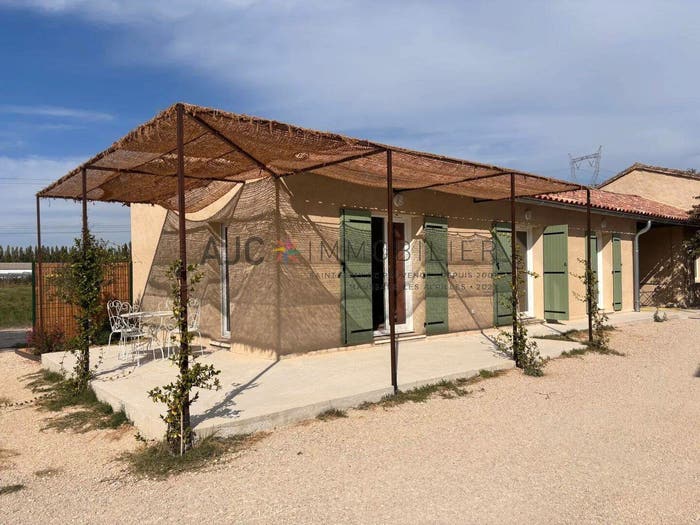 Eygalières : Appartement 3 pièces à louer