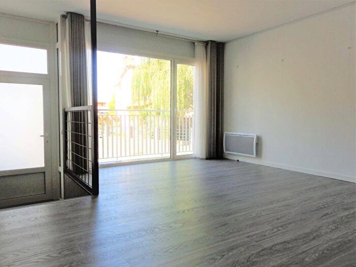 Appartement à louer - Rive Gauche, Aire-sur-lAdour - 2 pièces - 1 chambre