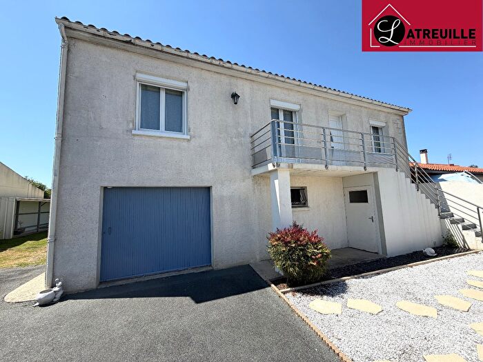 Maison 4 pièces à Pons, à vendre