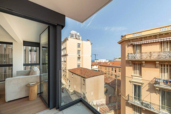 Appartement à louer - Beausoleil - 3 pièces - 2 chambres