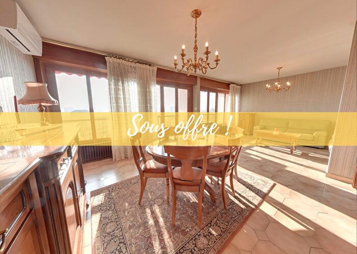 Appartement à vendre - Échirolles, Bayard, La Luire, Vicose, Comboire - 4 pièces - 2 chambres