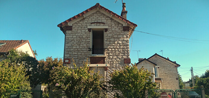 Maison 3 pièces à vendre - Mantes-la-Jolie, Centre-ville