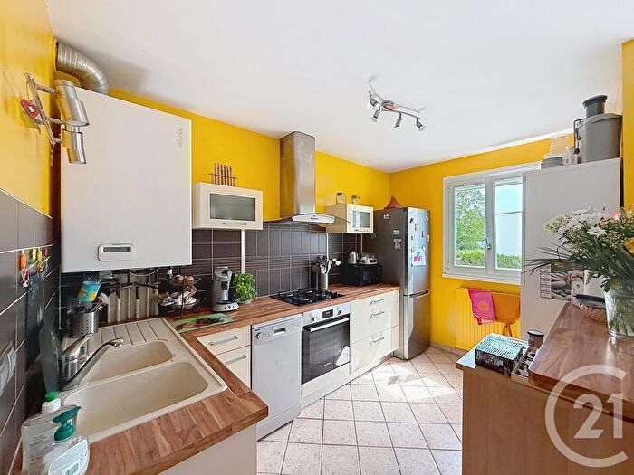 Appartement 4 pièces à vendre à Saint-Jean-de-la-Ruelle, Gambetta, Madeleine, Dix Arpents, Clos Neuf