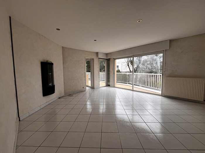 Appartement à louer - Onet-le-Château - 6 pièces - 4 chambres