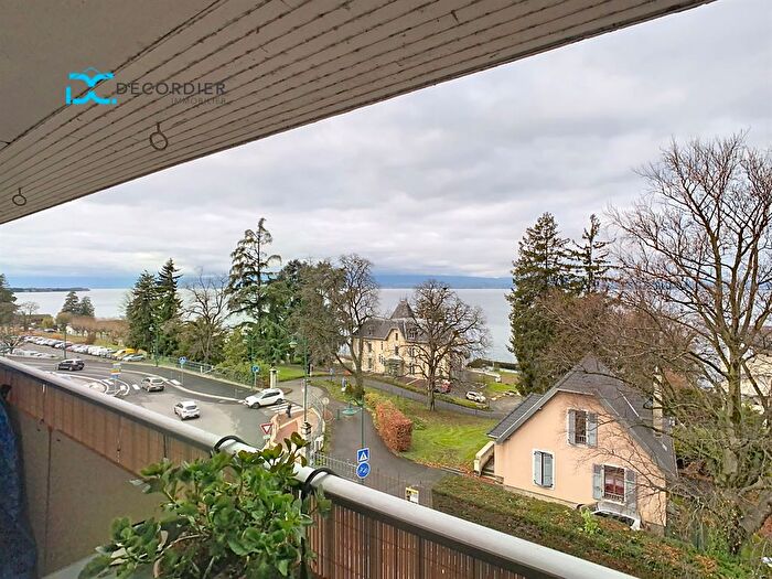 Appartement à vendre - Évian-les-Bains - 4 pièces - 3 chambres