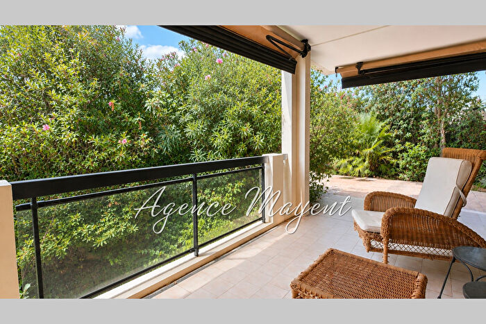 Appartement 3 pièces à vendre à Cannes, Californie Pezou