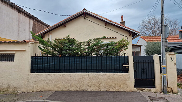 Maison à vendre - Marignane, Centre-ville - 3 pièces - 2 chambres