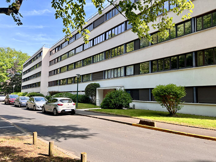 Vaux-le-Pénil - Appartement 6 pièces à vendre