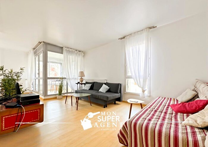 Appartement à vendre - Melun, Saint-Liesne - 3 pièces - 2 chambres