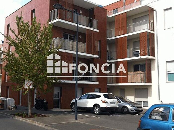 Appartement à louer - Pastières, Chartres - 3 pièces - 2 chambres