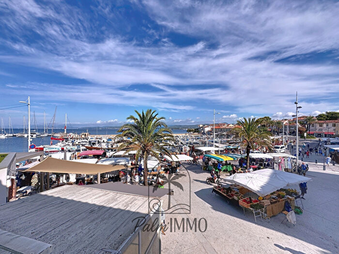 Appartement à vendre - Six-Fours-les-Plages, Font de Fillol, Rayolet, Le Brusc - 3 pièces - 2 chambres