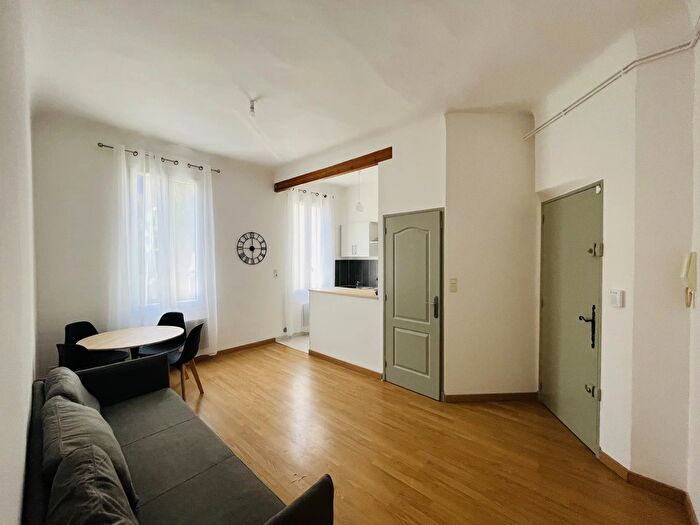 Appartement à louer - Marseille e , Les Chartreux - 2 pièces - 1 chambre