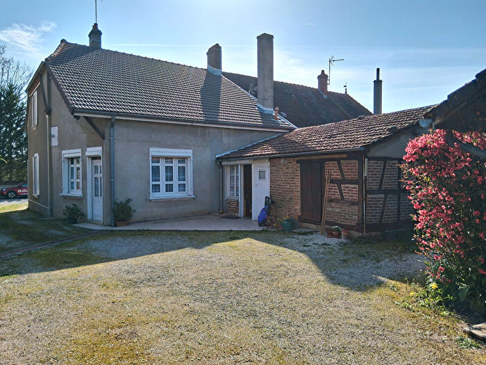 Maison à vendre - Saint-Germain-du-Bois - 6 pièces - 4 chambres