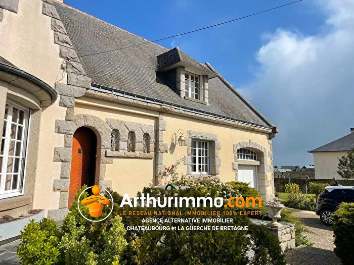 Maison à vendre - La Guerche-de-Bretagne - 7 pièces - 5 chambres