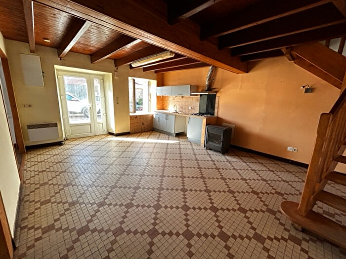 Maisons à vendre et appartements à louer - 1