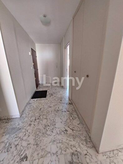 Appartement à louer - Centre Ville, Digne-les-Bains - 4 pièces