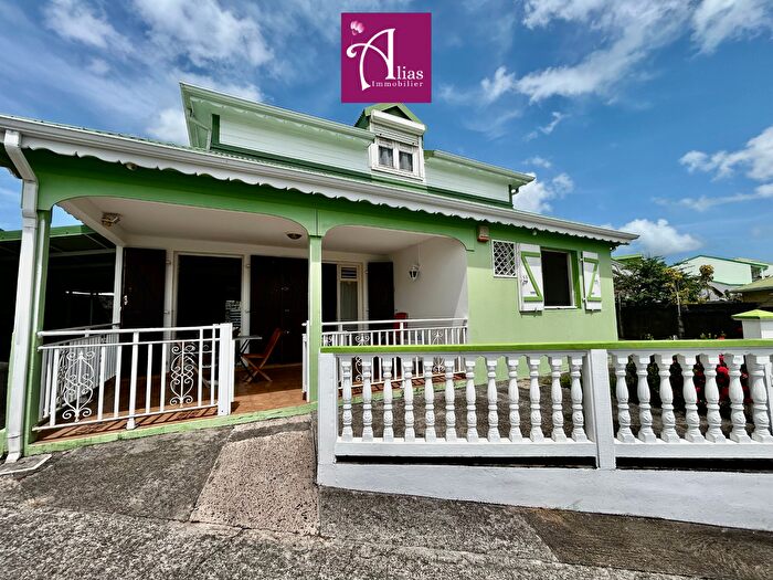 Maison à vendre - Baie-Mahault - 5 pièces - 4 chambres