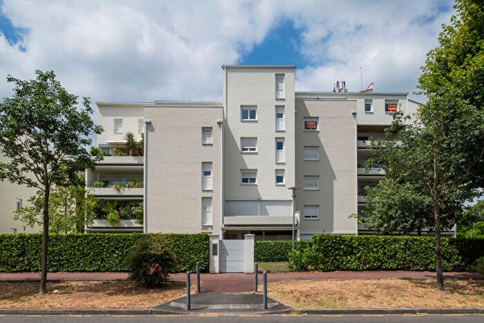 Appartement à vendre - Mérignac, Arlac - 4 pièces - 3 chambres