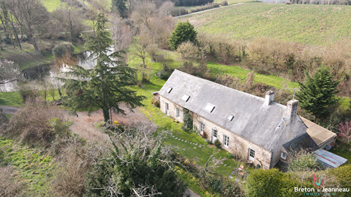 Maison à vendre - Hambers - 7 pièces - 5 chambres