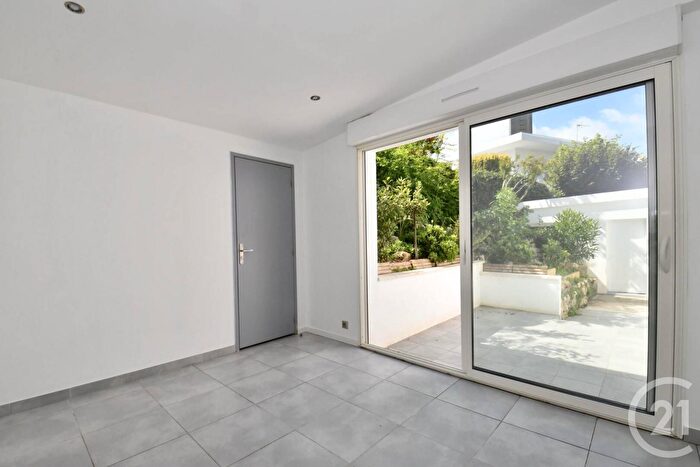 Maison à louer - Royan - 4 pièces - 3 chambres