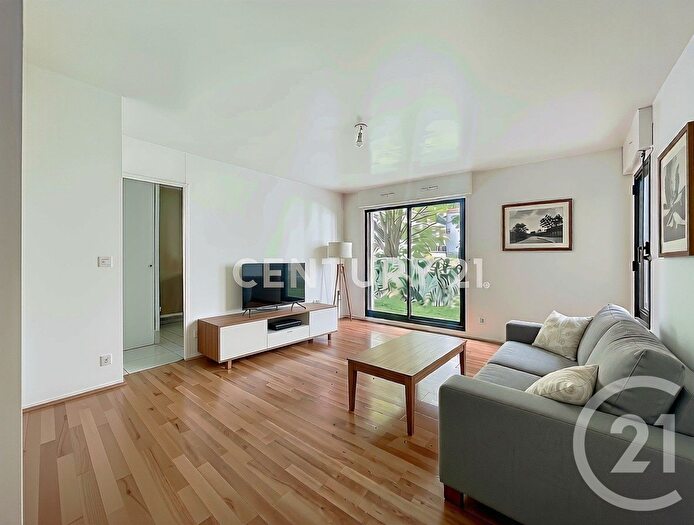 Noisy-le-Grand, Centre-ville : Appartement 2 pièces à vendre