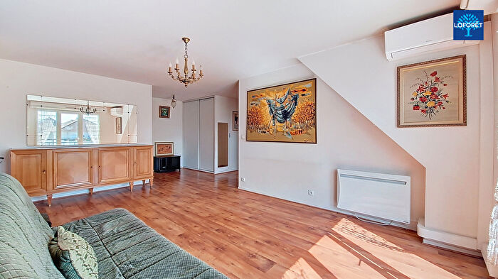 Appartement 3 pièces à vendre - Noisy-le-Grand, Centre-ville