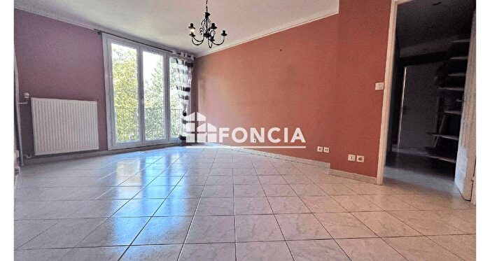 Buzenval, Rueil-Malmaison : Appartement 3 pièces à louer