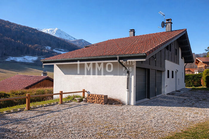 Maison à vendre - Aime - 8 pièces - 6 chambres