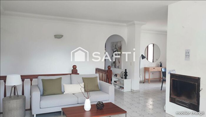 Maison à vendre - Poggio-Mezzana - 7 pièces - 6 chambres