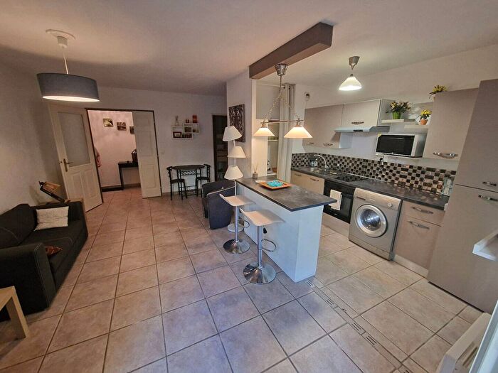 Appartement à louer - Centre Ville, Aix-en-Provence - 2 pièces - 1 chambre