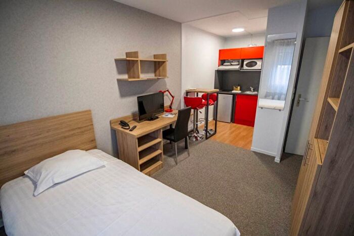 Appartement à louer - Centre Ville, Reims - 1 pièce